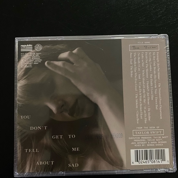 Taylor Swift | Accessories | Taylor Swift Ttpd The Bolter Deluxe ...